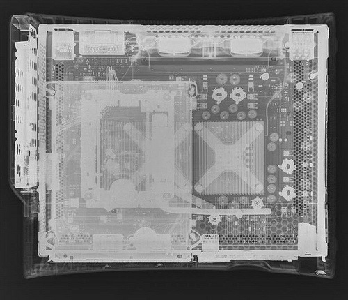 Game Consoles under X-Ray | Amusing Planet